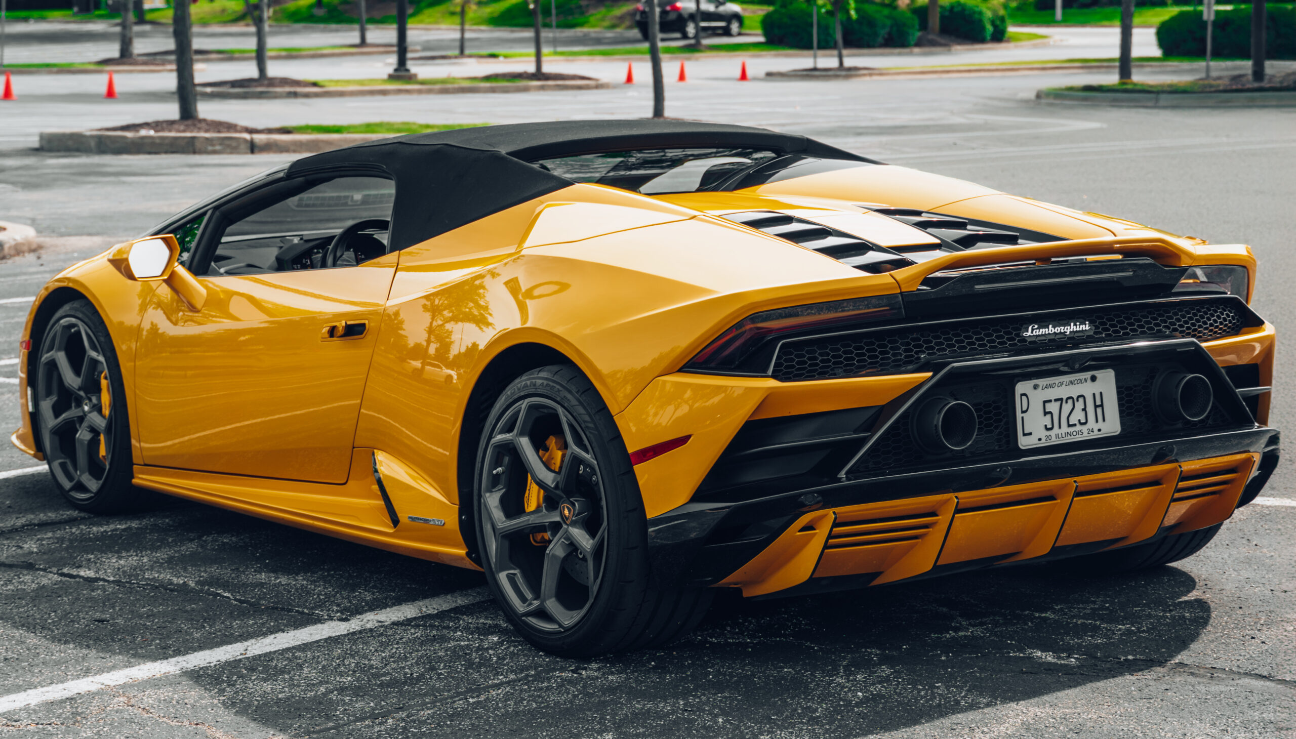 Exotic Car Rentals In Chicago